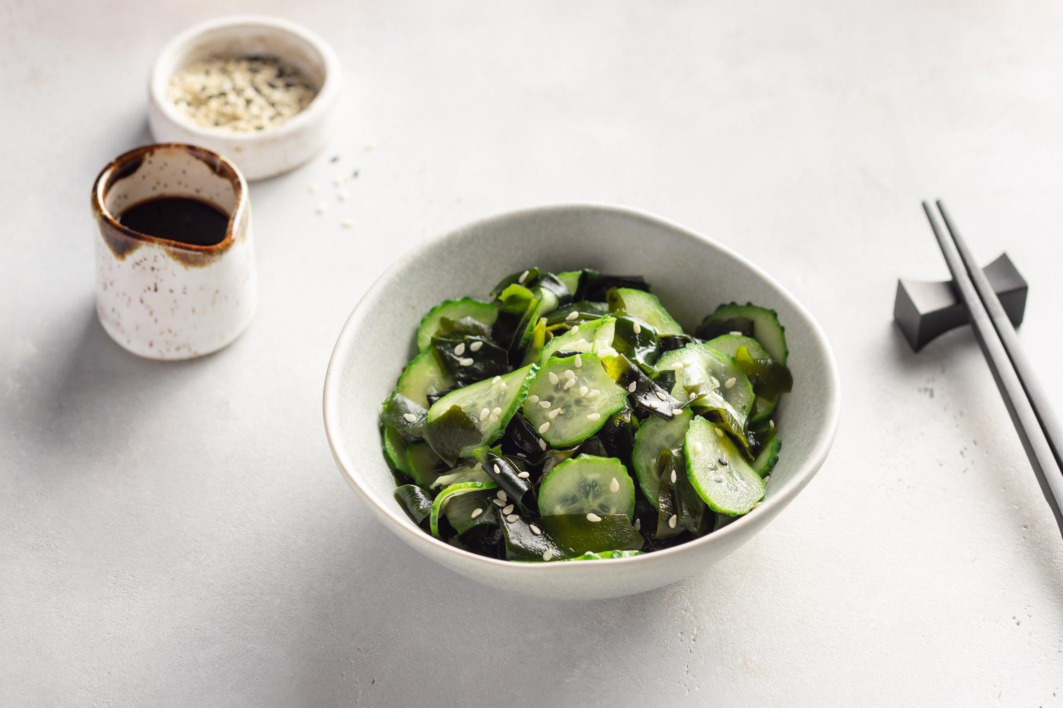How To Make Cucumber Sunomono Salad With Wakame Seaweed – Japanese Taste