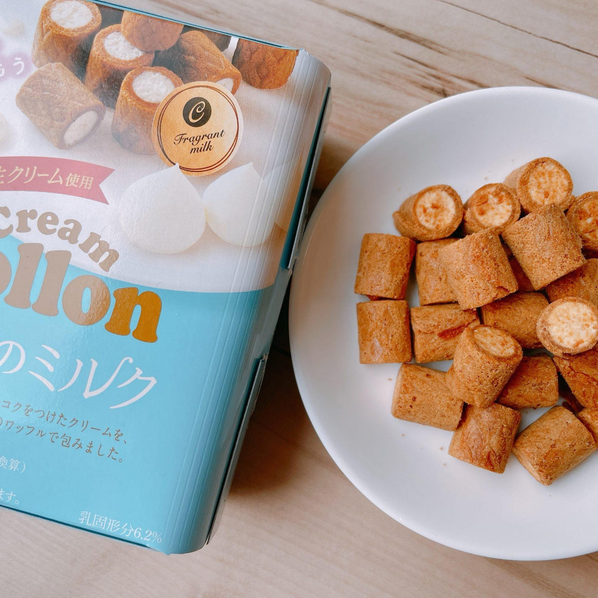 Glico Collon Milk Cream Filled Crunchy Caramel Waffle Bites 48g